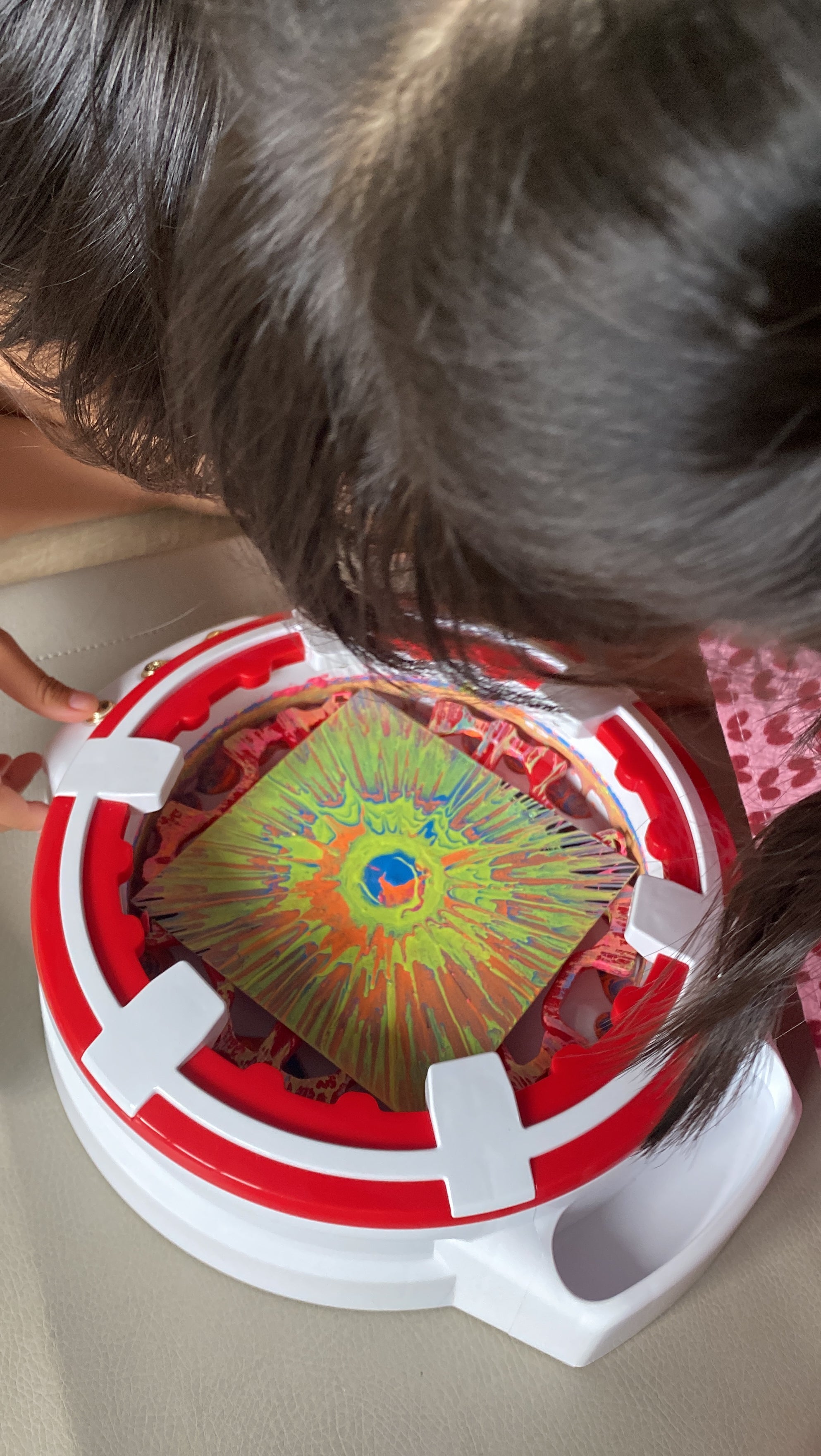 Glowing Neon Spin Art Kit Set – Seek and Seed